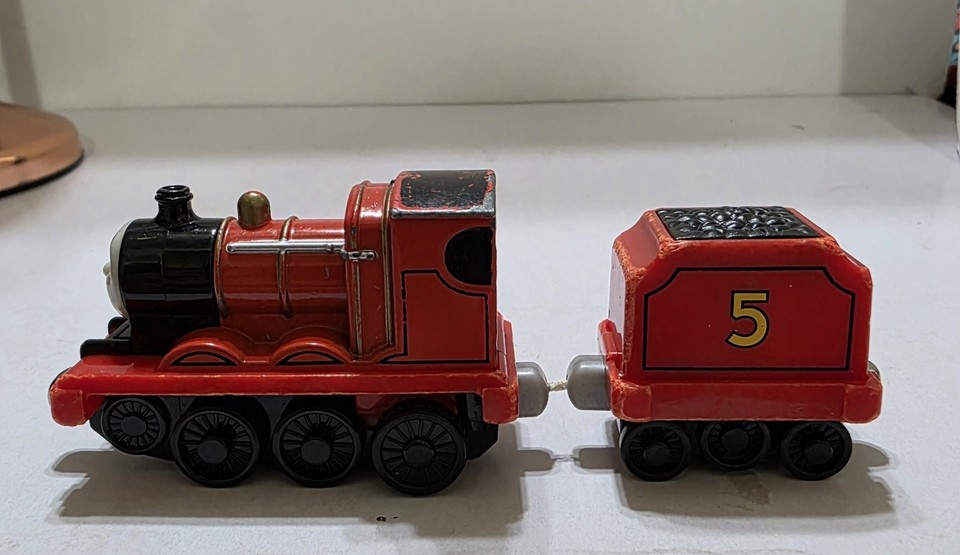 Thomas And Friends James With Tender Pull String Activated Magnet Train ...