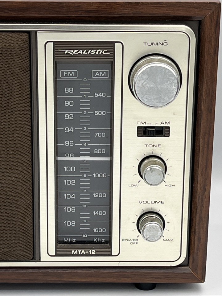 Vintage Realistic MTA-12 693 Tabletop AM/FM Radio Wood Veneer - Tested ...