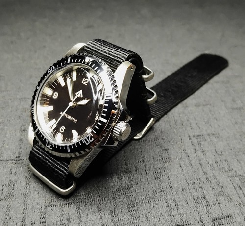 Modded Diver Watch 2. VH31A MechaQuartz,Luminous Dial, Acrylic Crystal ...