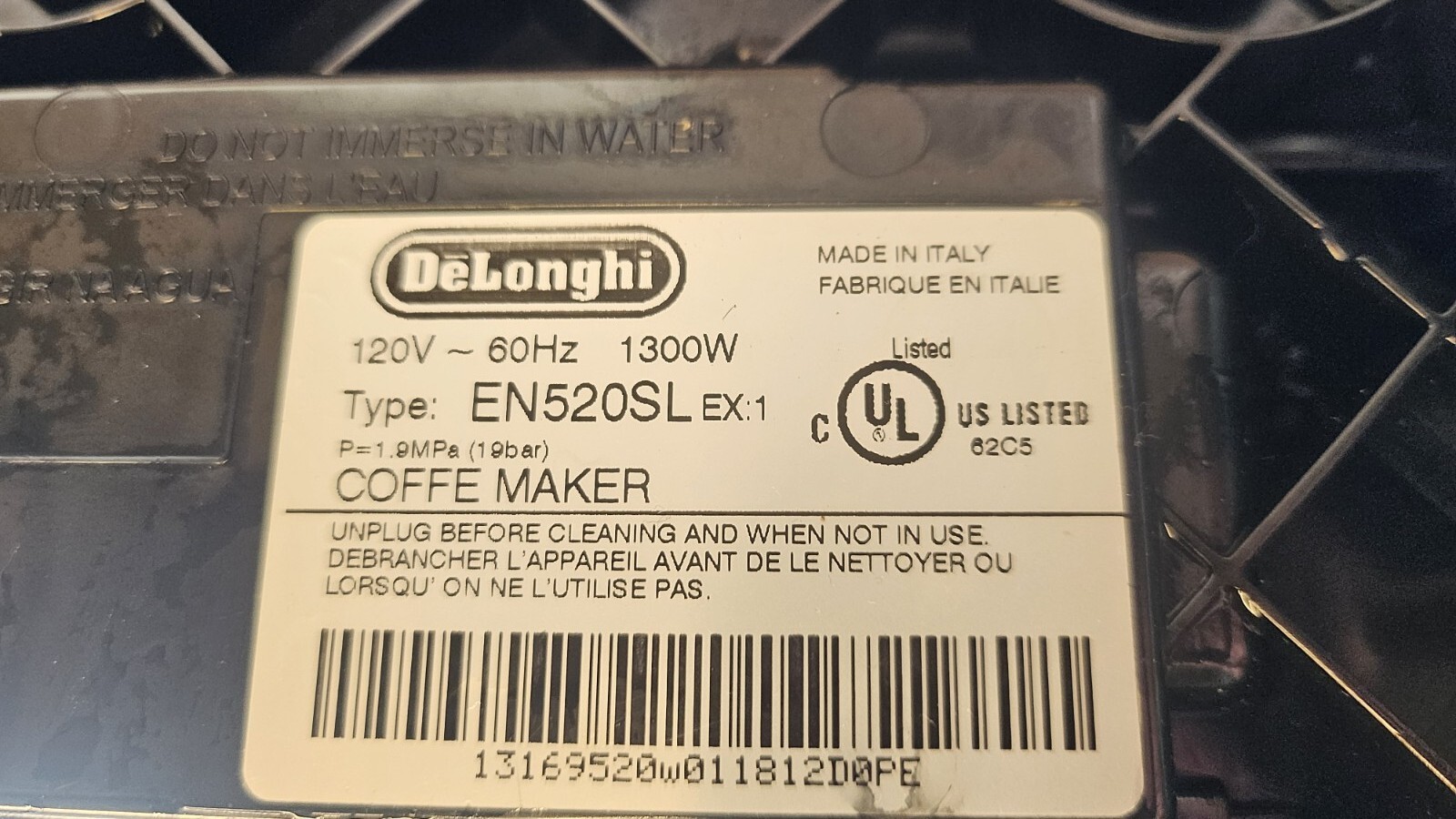 DeLonghi Lattissima EN520B Nespresso Capsule Espresso Coffee Machine ...