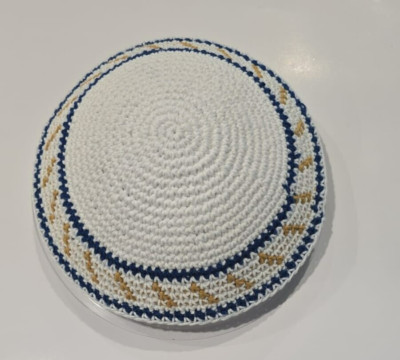 Yamaka Judaica 18 cm kippot Skull Cap Kippah Kipa Keppah white Knit ...