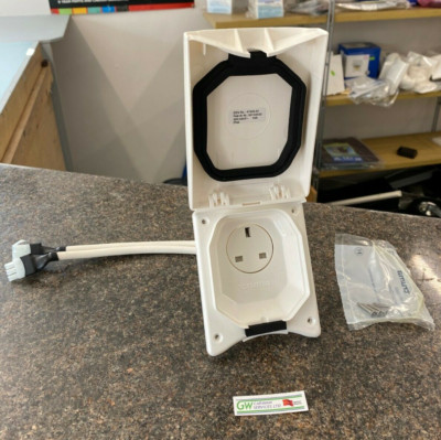 TRUMA ELECTRIC MAINS OUTLET HOUSING BOX 3 PIN SOCKET 230V 240V WHITE ...