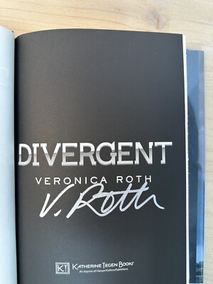 Divergent by Veronica Roth 1st Print 1st Edition Signed. Veronica Roth ...