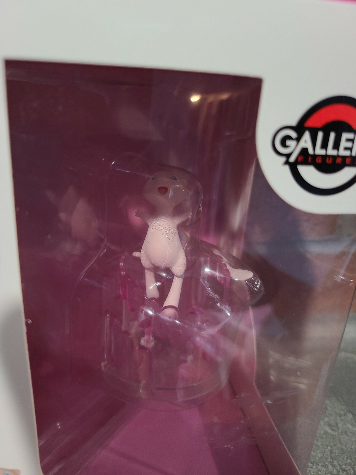 Pokémon Mew Psychic Gallery Figures 2017 sealed new in box Pokemon center