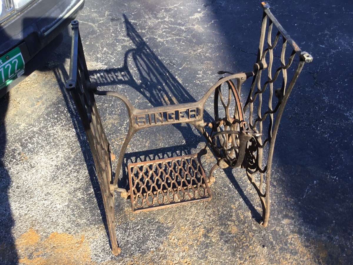Diy Vintage Singer Sewing Machine Table Repurposed Vintage Singer
