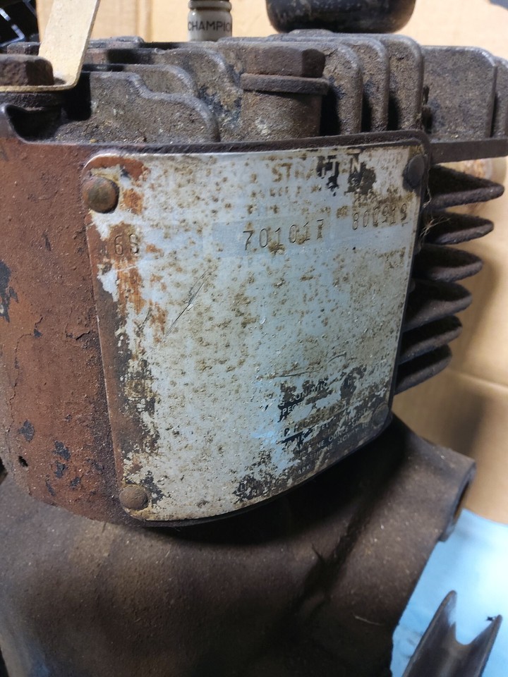 Briggs Stratton 6S Engine Antique Vintage David Bradley Walk Behind ...