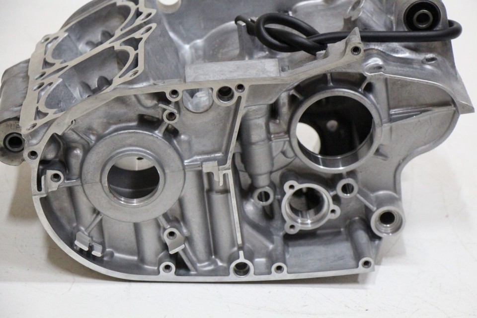New Yamaha Banshee Cases Crankcase Oem Factory Top Bottom Engine Motor ...