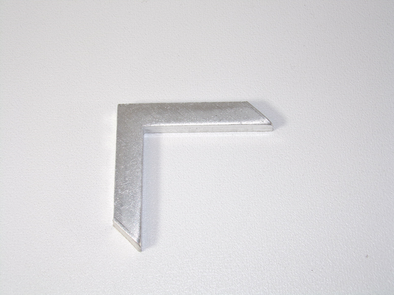 HYGRADE 3/16" x 5/16" Aluminum Corner Key CK190x300x2.0 (Box of 3000 ...