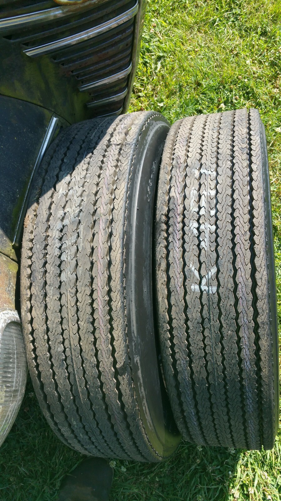 Original Polyglas goodyear tires double white J78-14 Mopar Ford impala ...