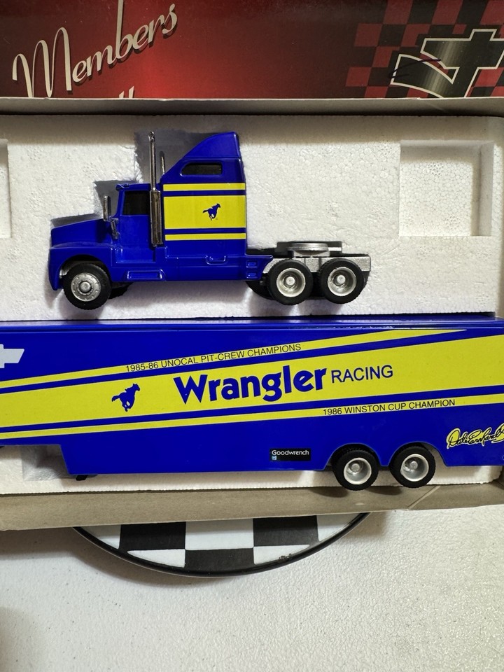 Dale Earnhardt Wrangler Racing 1986 Scheme RCCA 1994 1/64 Diecast ...