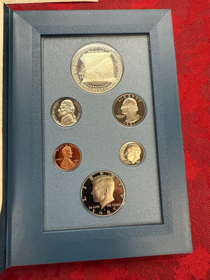 1987 PRESTIGE PROOF COIN SET WITH SILVER DOLLAR CONSTITUTION | eBay