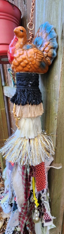 New Turkey Tassel. Ceramic Turkey W/ Beads Jewels, Charms. Trifari Pin ...