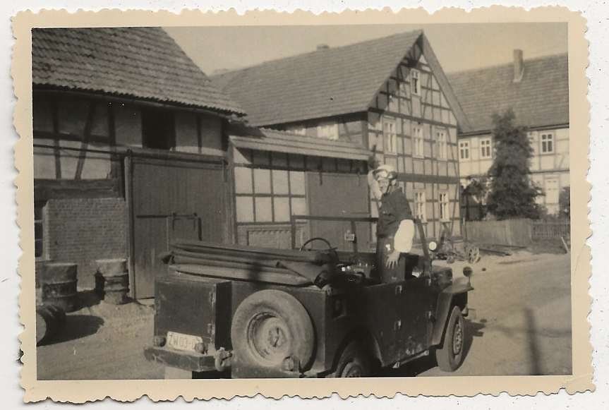 49/50 FOTO POLIZEI ABV DDR 1961 AUTO OLDTIMER PULSNITZ ? STEMPEL ...