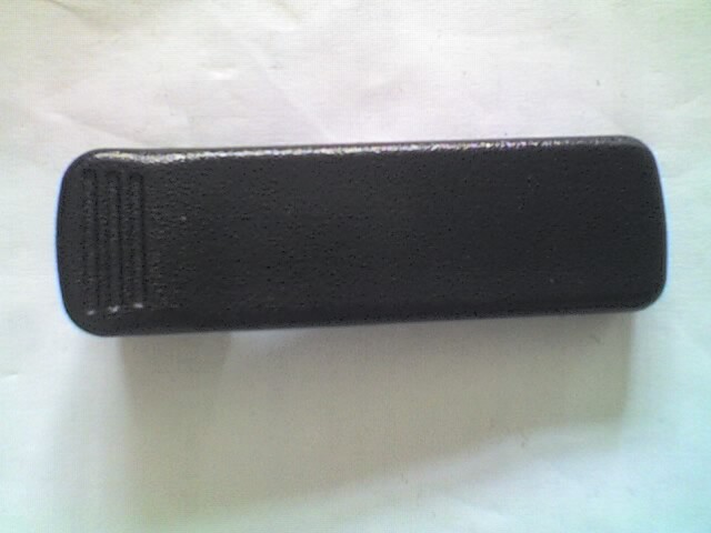 MOTOROLA Part No. 4205524W CP & GP Series Radio Black Belt Clip - - R2 ...