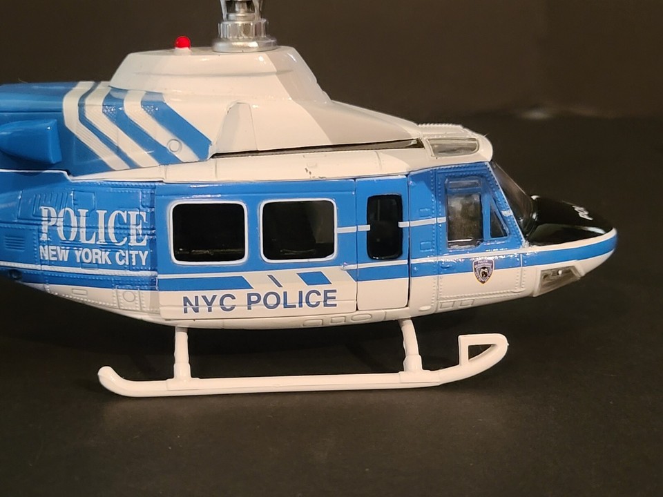 2004 New York City NYPD NYC POLICE Foundation Inc. Model Toy HELICOPTER ...