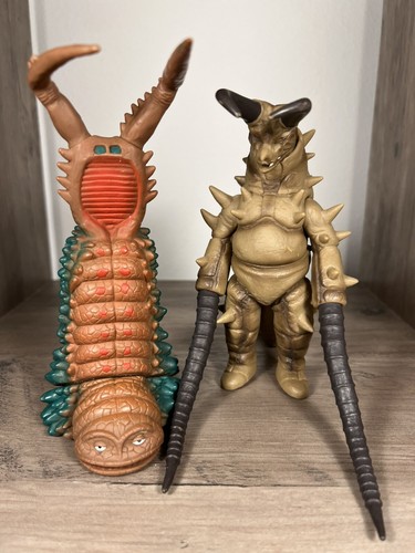 Bandai kaiju Ultra Monster Series 2006 Gudon & 2007 Twintail Bundle US ...