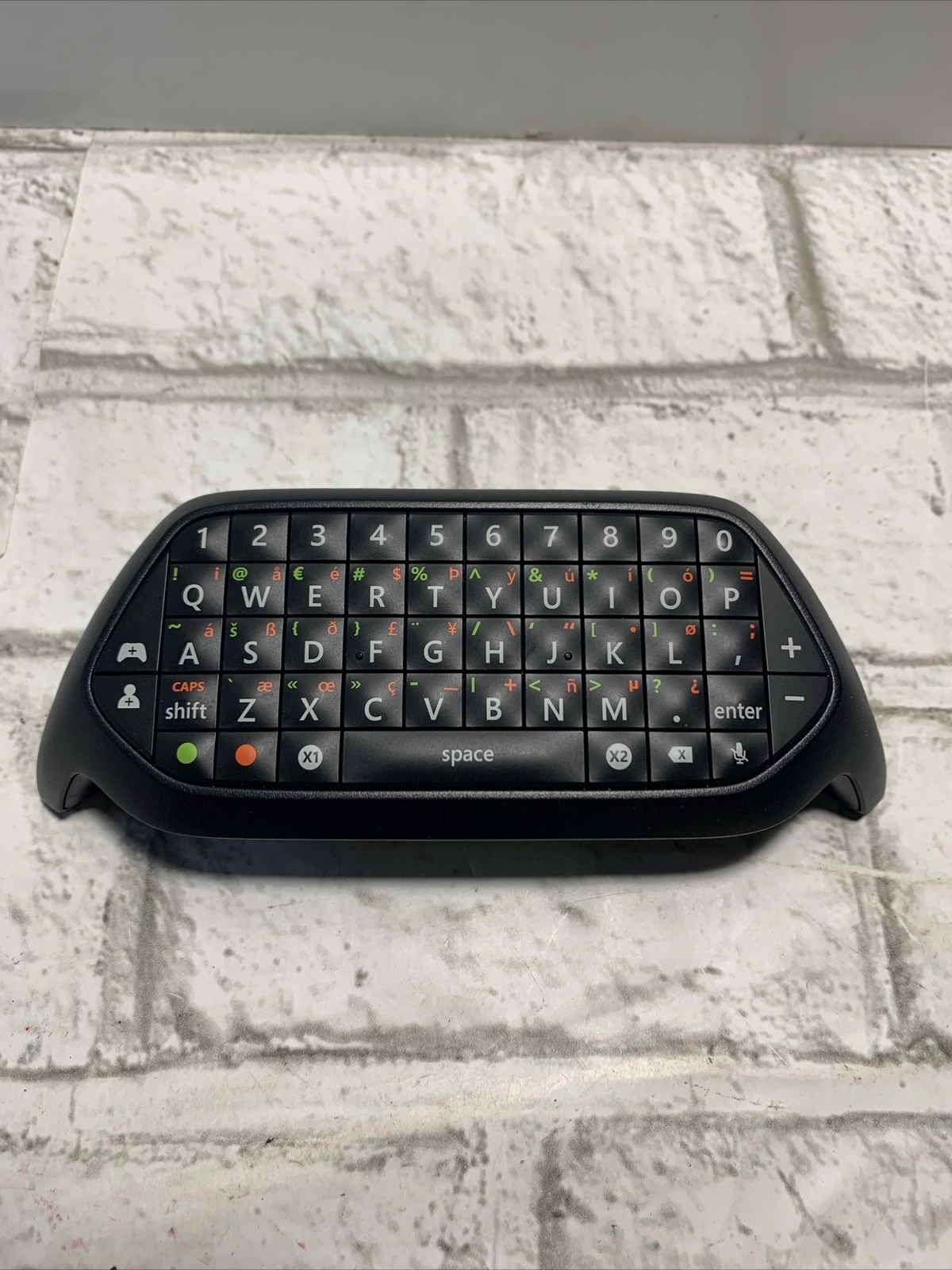 Microsoft 5F7-00001 Chatpad and Chat Headset for Xbox One - Black for ...