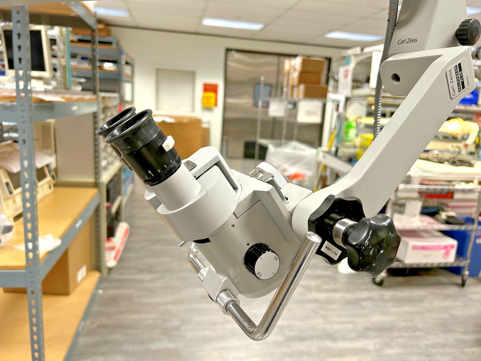CARL ZEISS KOLPOSKOP PLUS ON S1 STAND SURGICAL MICROSCOPE | eBay