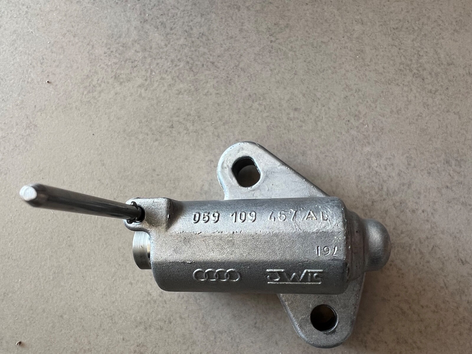 PORSCHE CAYENNE 92A ENGINE CHAIN TENSIONER 95810546713 059109467AL ...