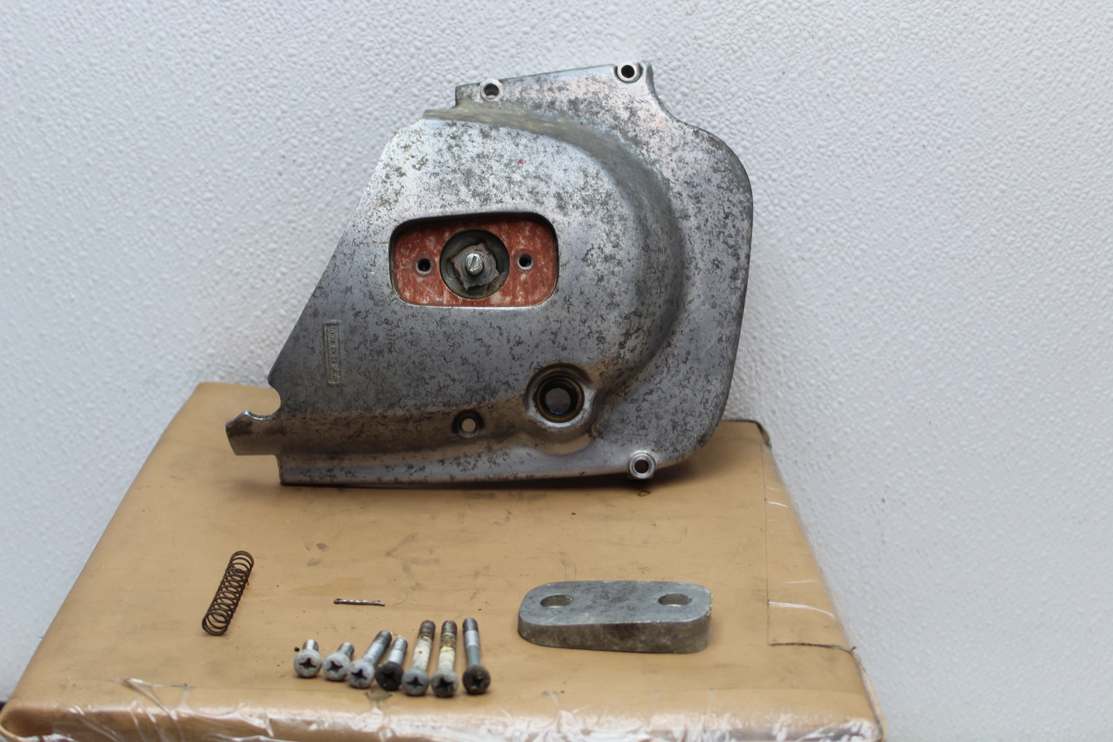 1975 KAWASAKI KZ400 ENGINE MOTOR SPROCKET COVER LEFT SIDE (LEC25) | eBay