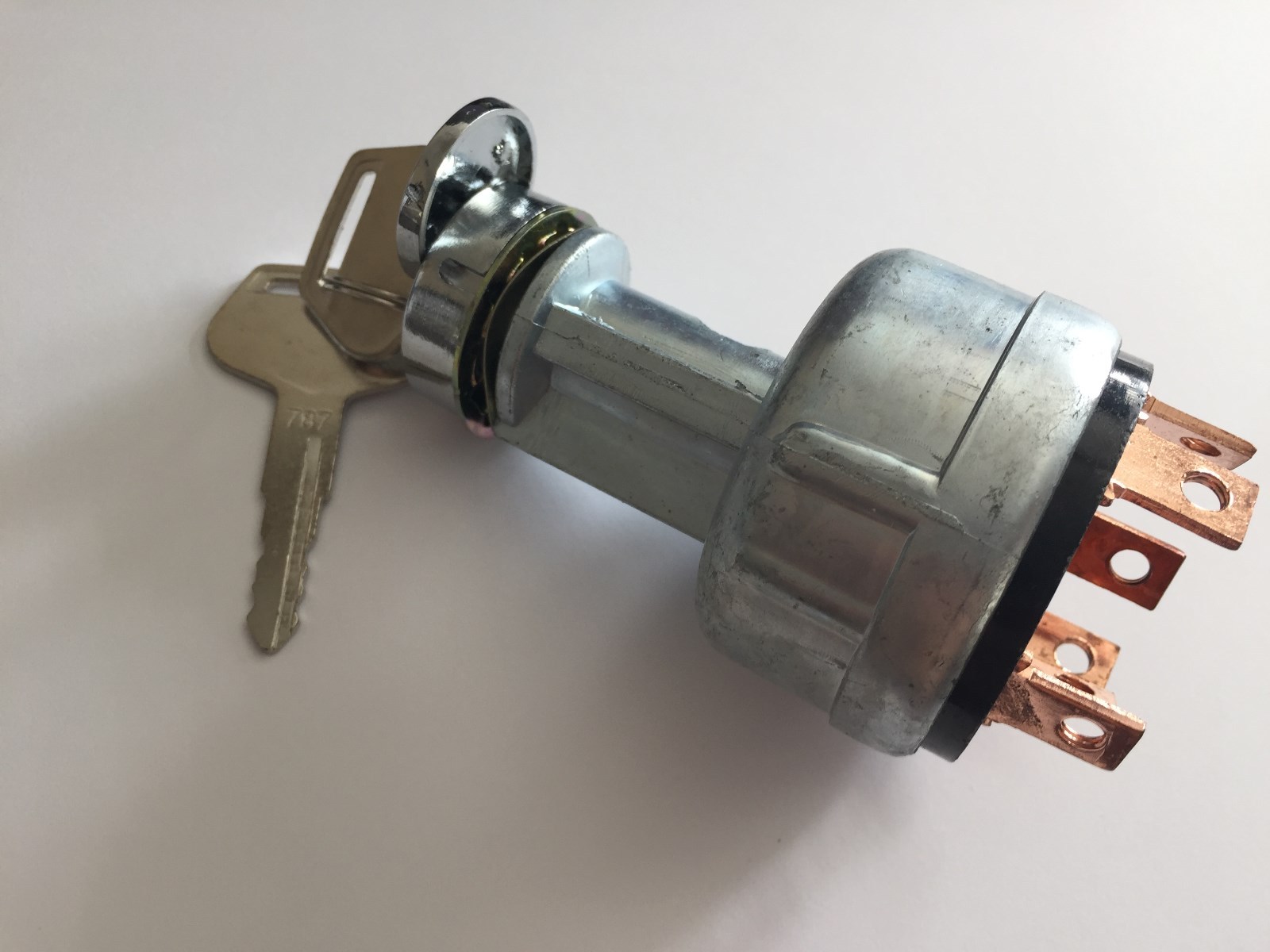 Komatsu Ignition Starter Switch (2) keys 08086-50000 08086-10000 08086 ...