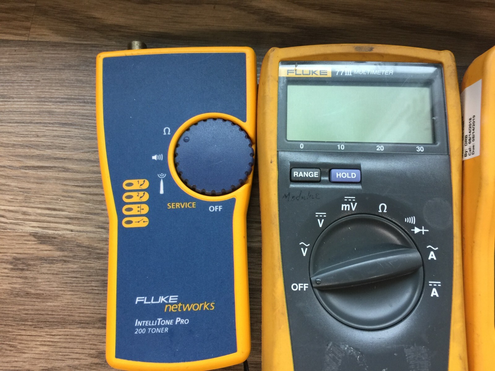 LOT OF FLUKE METERS - 200 CNXV300 101 77-2 | eBay