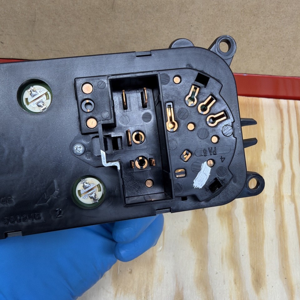 02 03 04 05 Dodge Ram 1500 Temperature Climate Control Heat A/C Dash ...