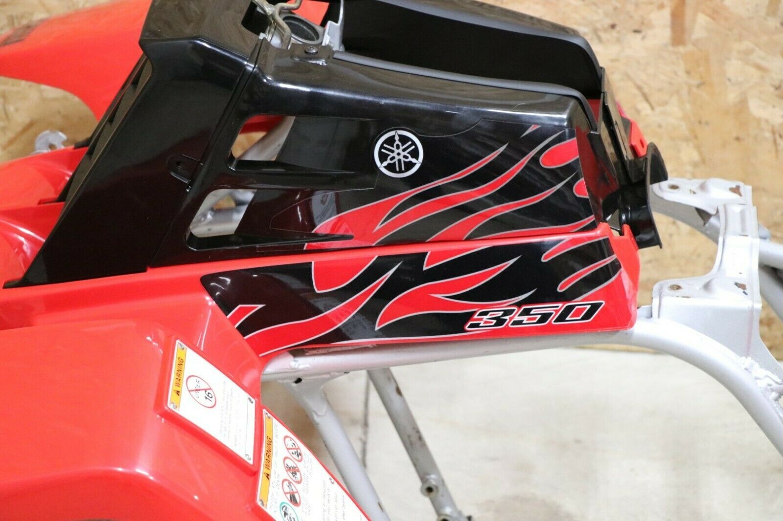 Yamaha Banshee fenders + gas tank plastic + grill + graphics BLACK ...