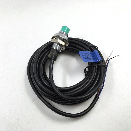A HANYOUNG HYP-18R8NA Proximity Sensor New | eBay