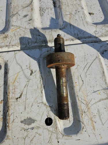 Cub Cadet 3000 Series Deck Spindle Shaft 3225 3240 3235 3206 3204 3205 ...