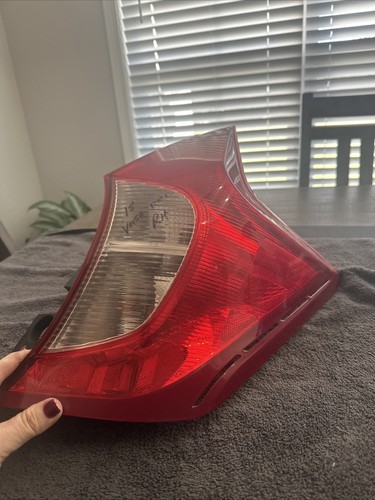 2014-2019 NISSAN VERSA NOTE RIGHT PASSENGER SIDE TAIL LIGHT LAMP 265503WC0A OEM | eBay