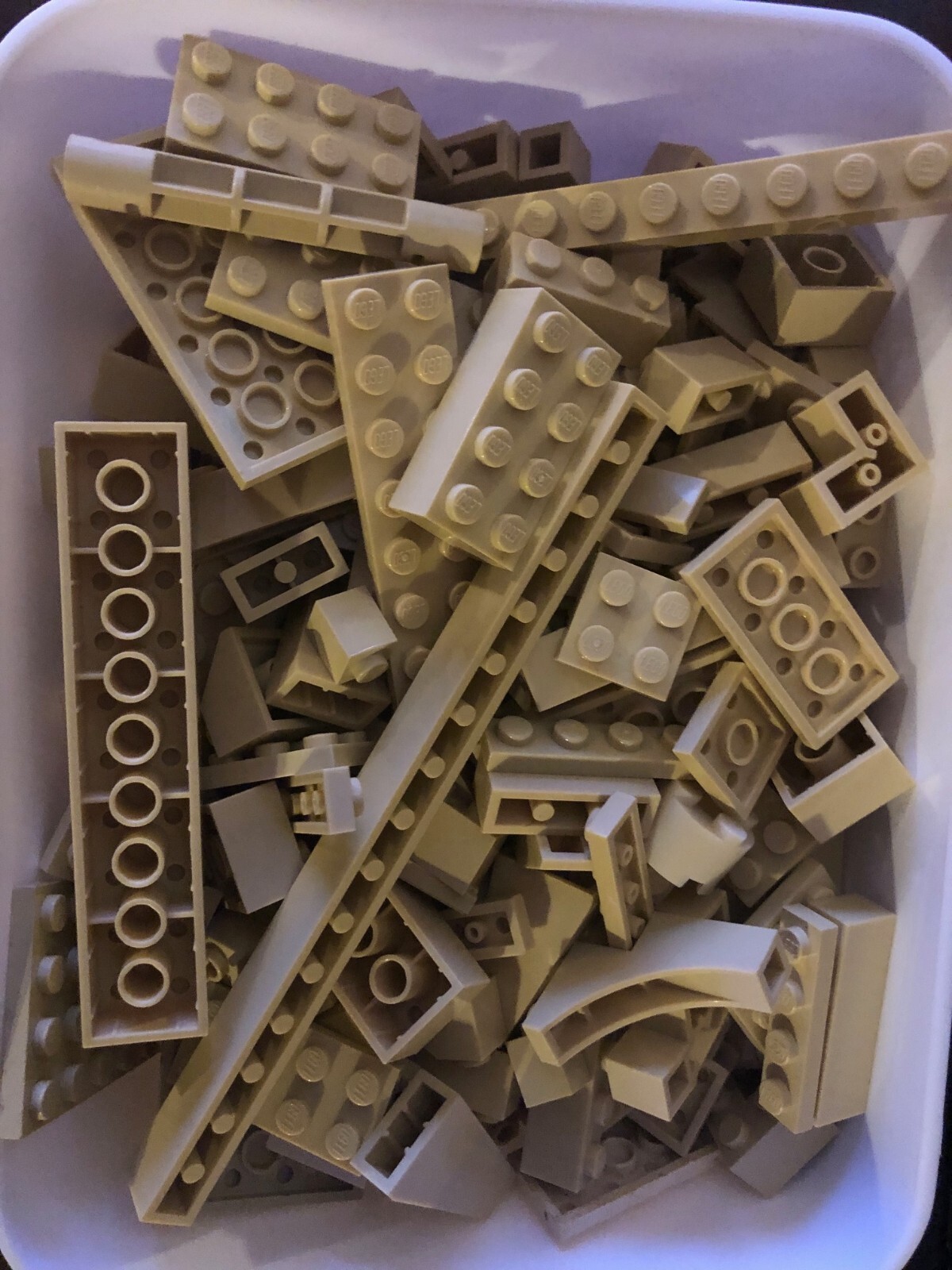 LEGO BRICKS and PARTS, BULK BY THE POUND, 1LB, approximately 200 Bricks ...