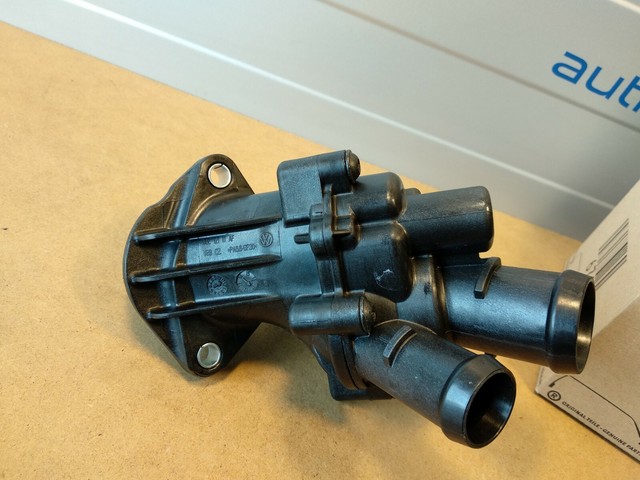 OEM Volkswagen TRANSPORTER T5 Thermostat 03L121111AF Genuine for sale ...