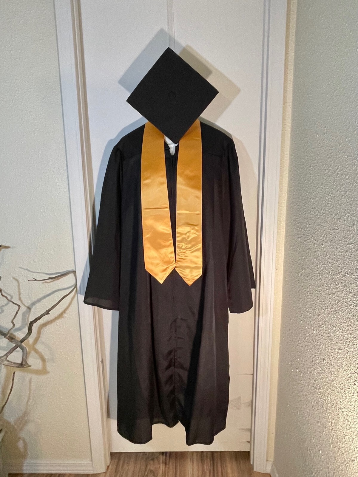 Oak Hall Adult Graduation Cap & Gown Set, Black Grown… - Gem