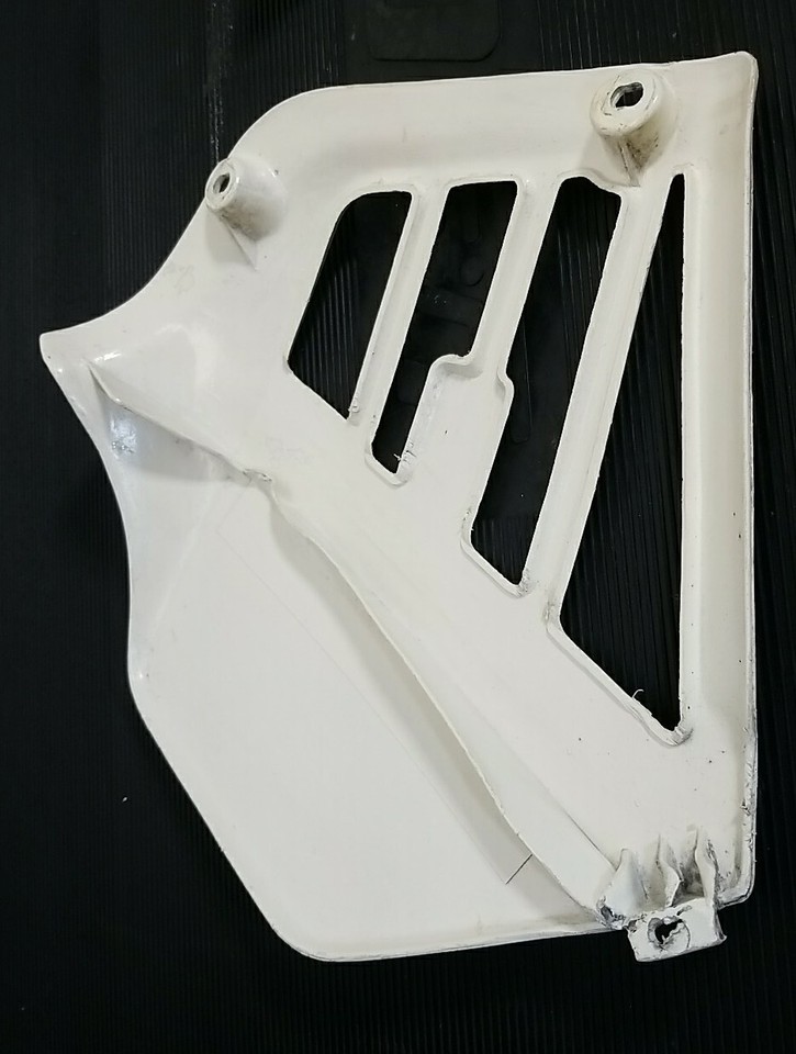 1981 honda cr250 oem radiator shroud panel plastic set 81 Cr 250 Guard ...