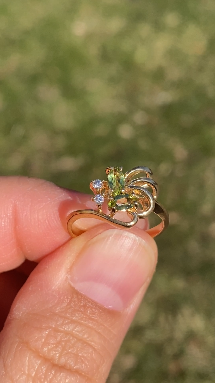Peridot and Natural Diamond Sweeping Ring in Yellow Gold | eBay