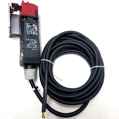 Omron D4SL-N2HFG-DN Type 4X Guard Lock Safety Door Switch with D4SL-N ...