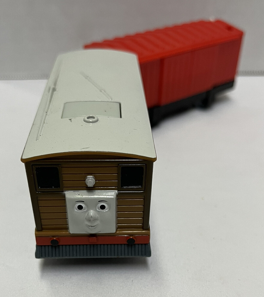 Thomas And Friends Trackmaster Talking Toby And Carriage Motorized ...