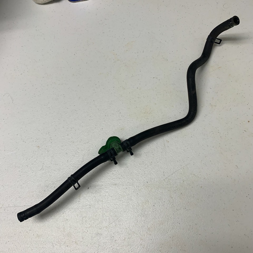 23826 23827 0A020 Toyota SIENNA fuel vapor hose feed valve 77739 06010 ...
