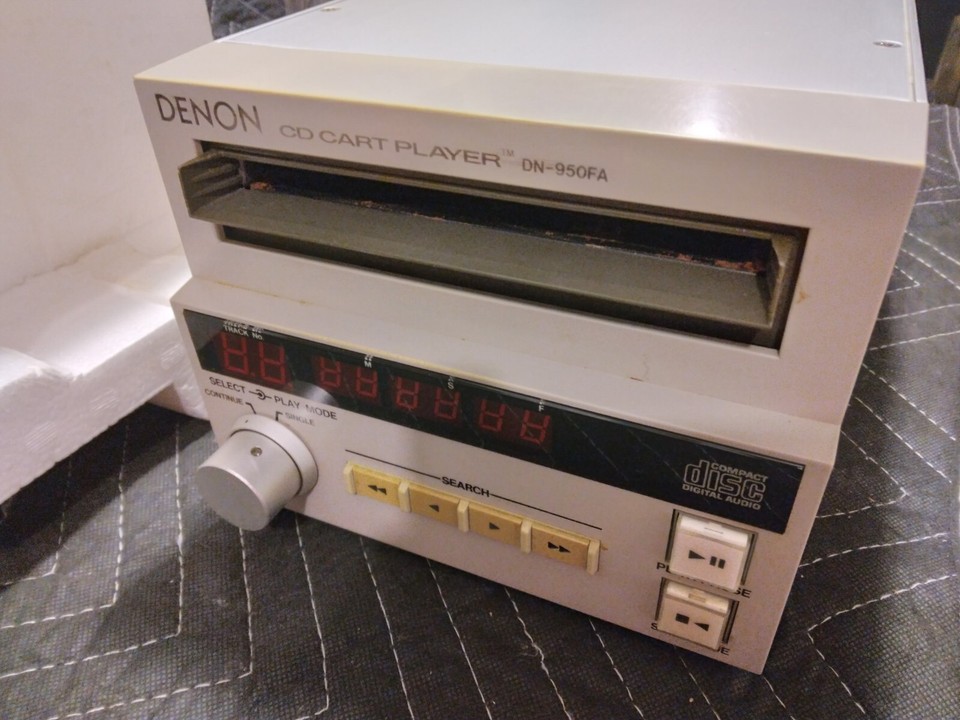 Denon DN-950FA CD Cart Player with original box & packing powers on but ...