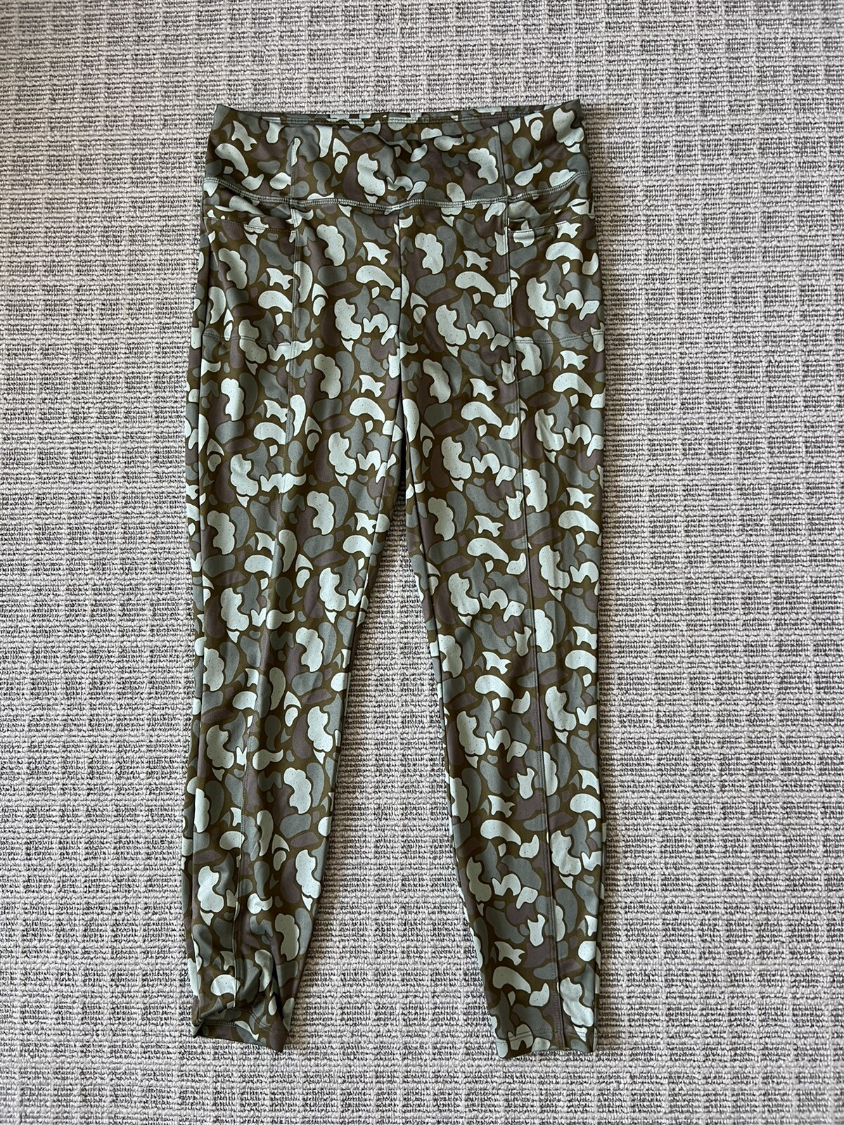 Womens Toad Co Timehop Light Tight Size M Camo - Gem