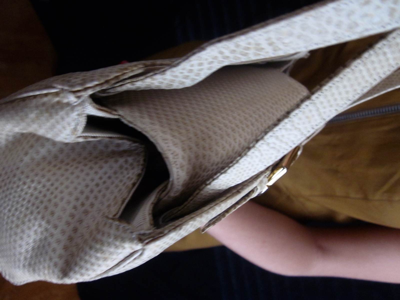 JUDITH LEIBER EMBOSSED SNAKESKIN PYTHON EVENING BAG CLUTCH GOLD BUCKLE ...