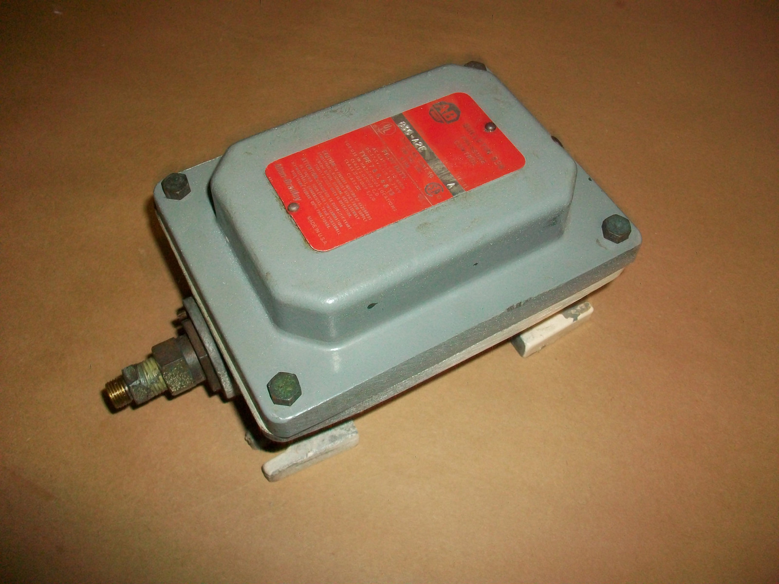 Allen Bradley Explosion Proof Pressure Switch 836-A2E | eBay