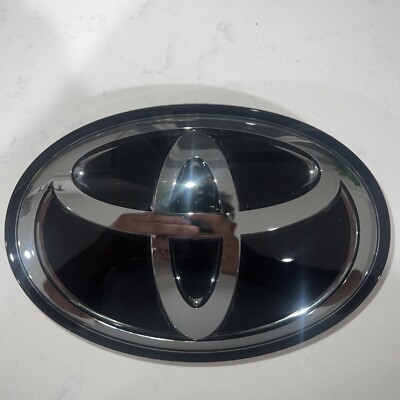 Genuine TOYOTA OEM Grille Emblem Land Cruiser Tundra Tacoma 53141-71010 ...