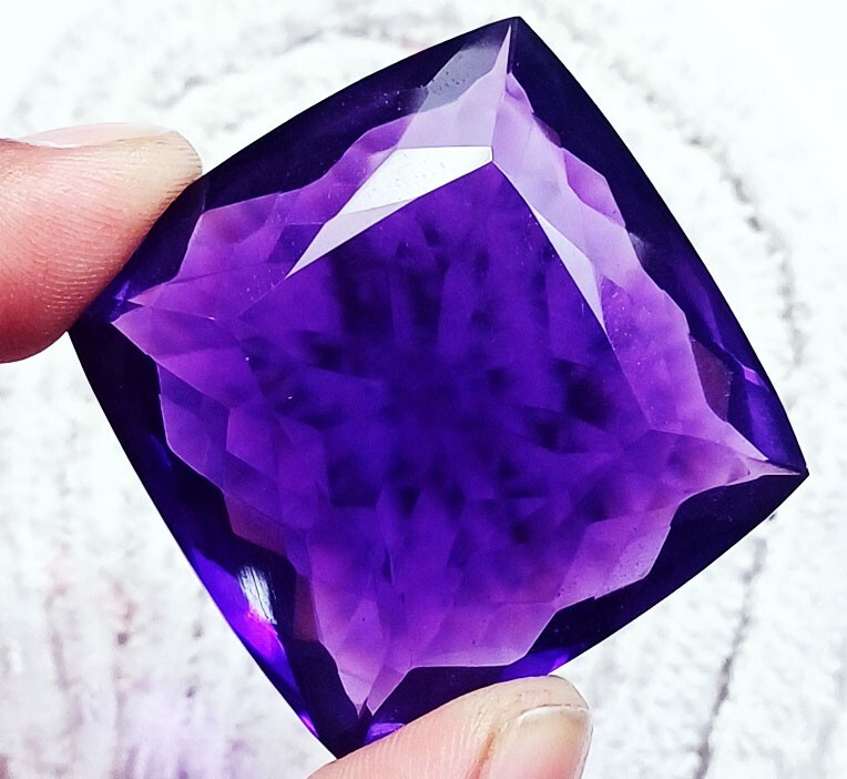 Cushion Cut Natural Violet Amethyst 141.85 Ct Certified Loose Gems ...