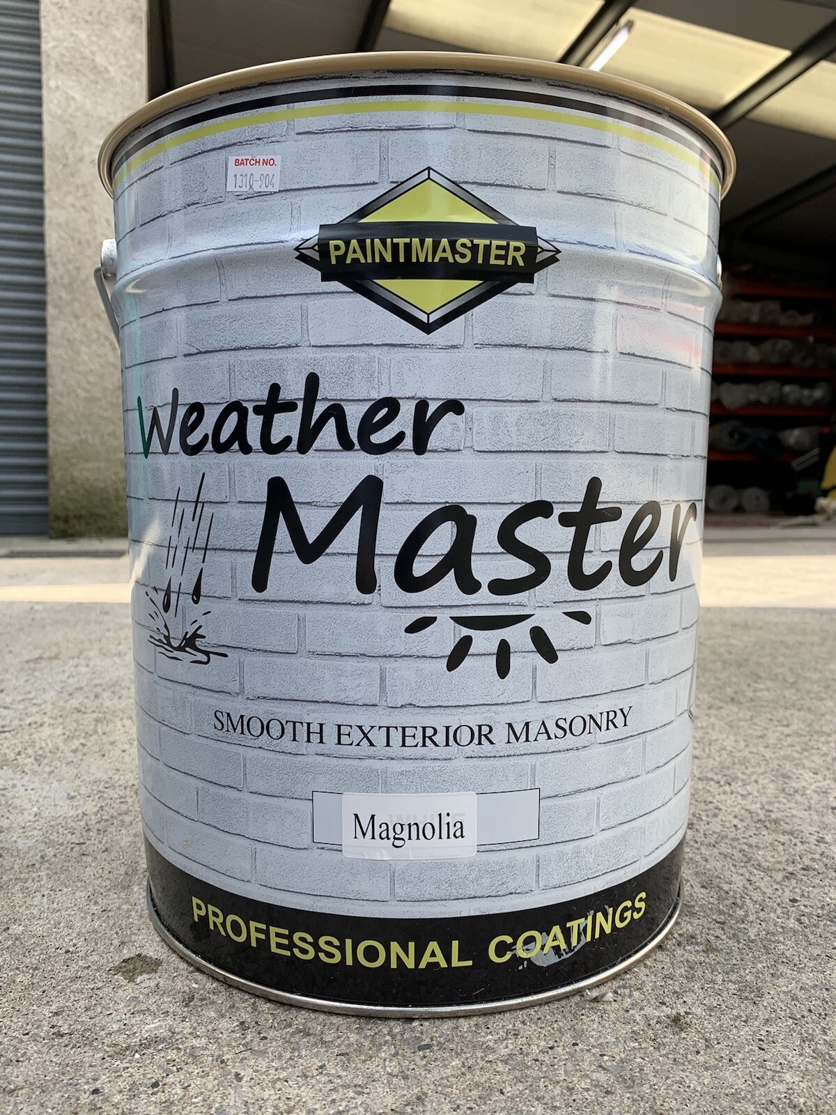 Weather Master Smooth Masonary Paint / Magnolia And White Available ...