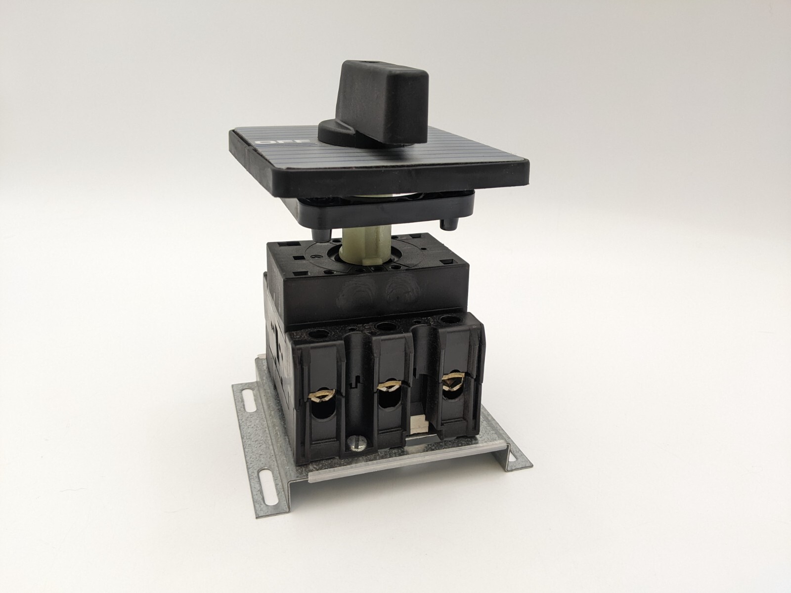 Klockner Moeller P3-100 Disconnect Switch 100A 3P 690V 75HP Max w ON ...