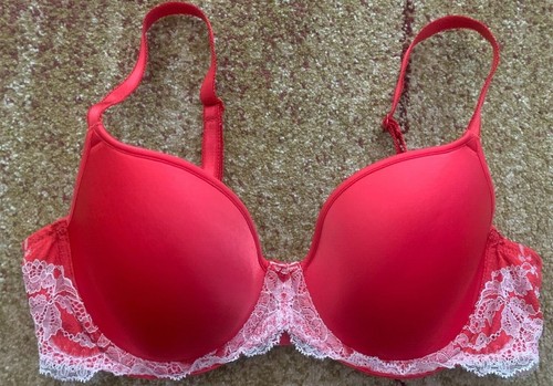 WACOAL Red & Lace Smooth Cup Bra W/ Underwire & Adjustable Straps Size ...