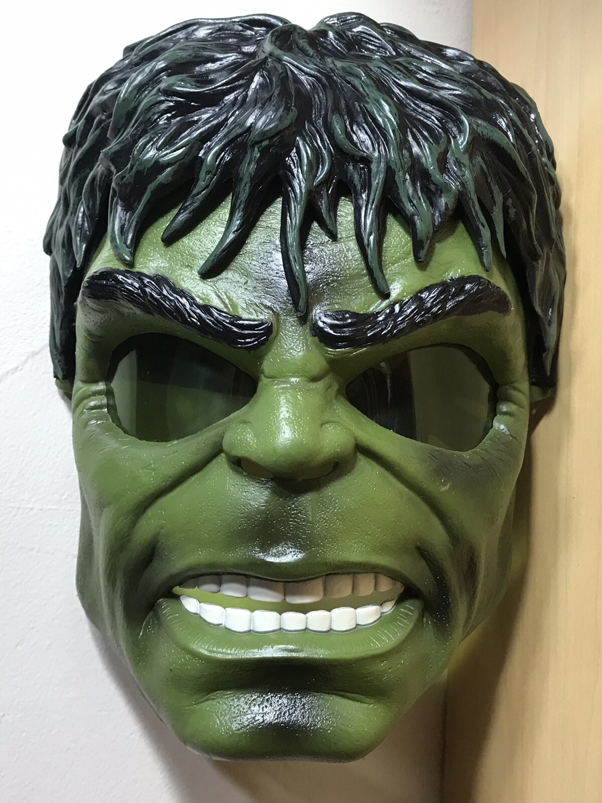 Incredible Hulk Side Face
