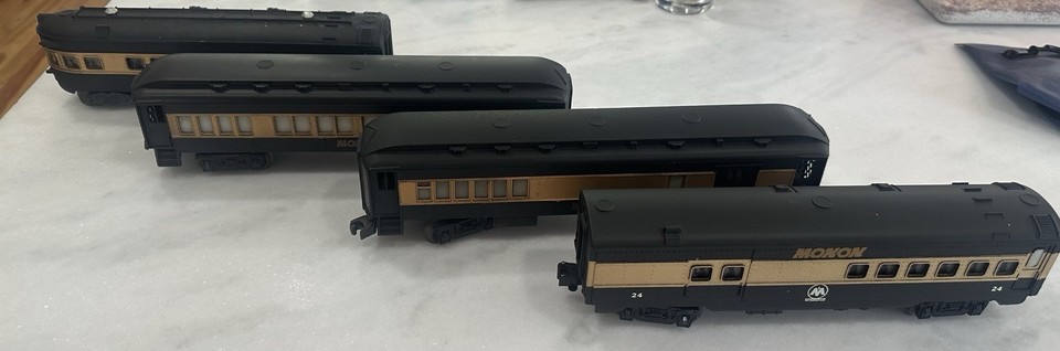 Monon Train Set Black And Gold Hoosier Line | eBay